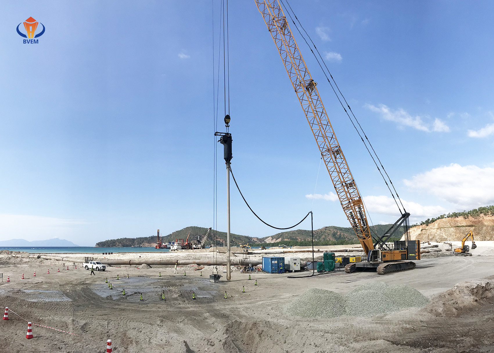 High Power Vibroflot Equipment Sand Soil Improvement 1200-1800 Rpm